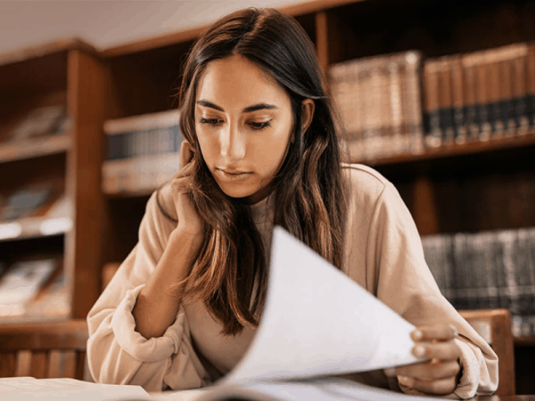 Lektoriranje: Cena lektoriranja in seznam preverjenih lektorjev